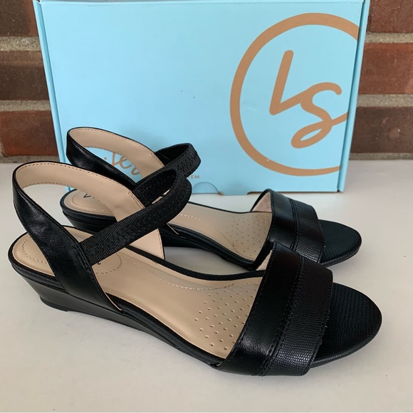 Life Stride | Shoes | Lifestride Womens Yuma Black Wedge Low Sandals ...